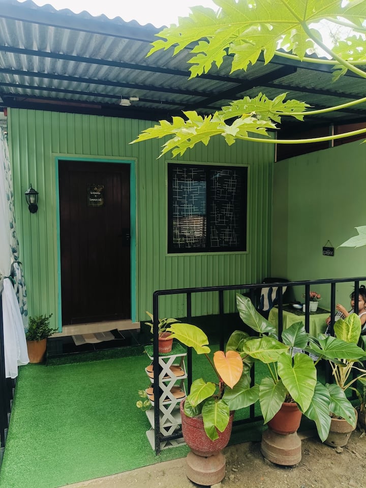 Summer Loft - Tiny House Homestay - Digos