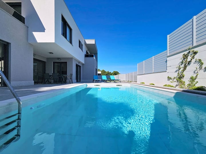 Aloa Ii By Interhome - Supetar