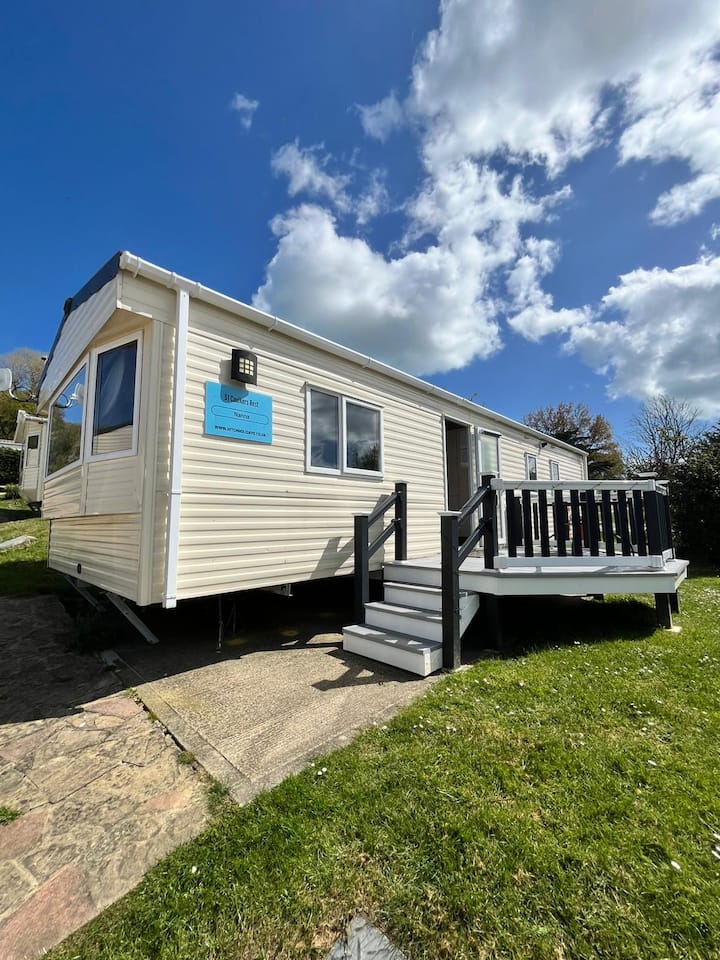 Whitecliff Bay - Nanna - 35% Off Ferry Prices - Sandown
