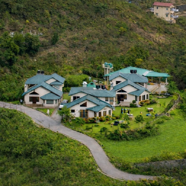 Luxury Estate Near Kainchi Dham | Nainital - Nainital