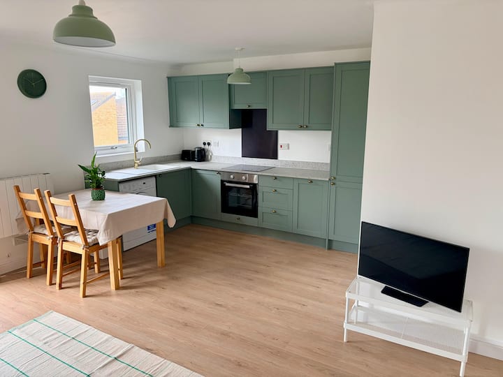 Beautiful 2 Bedroom Flat 10 Mins From Canary Wharf - Bow - London