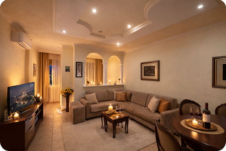 Sunny Apartment Near City Center And Blloku Area - Tirana