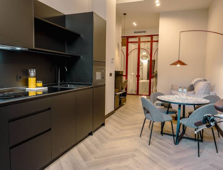 Washingtonia - Amplitud Con Diseño Contemporaneo - Badajoz