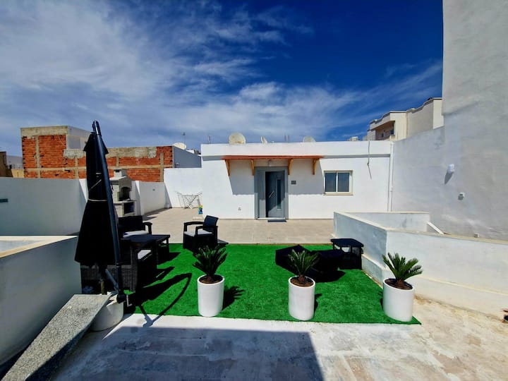 Place To Stay In Monastir Near The Falaiz Sea - Monastir