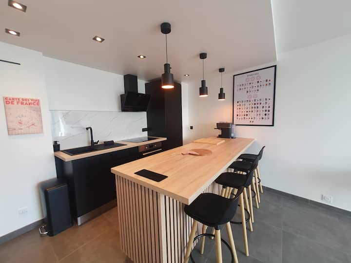 Appartement Avec Terrasse & Parking, Tout à Pied - Lac des Closiers