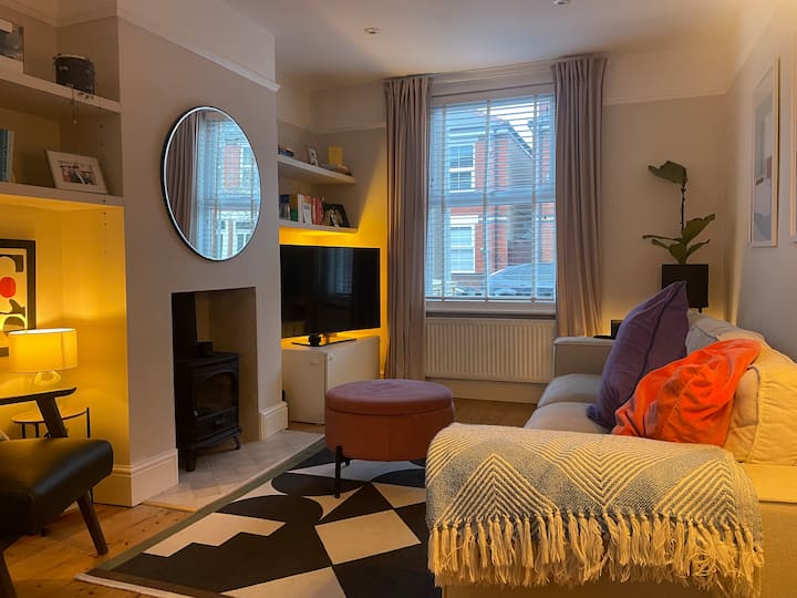 Stylish Victorian Terrace - Cheltenham