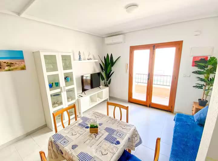 Bright Apartment, Direct Pool Access, 200 M Beach - Torrevieja