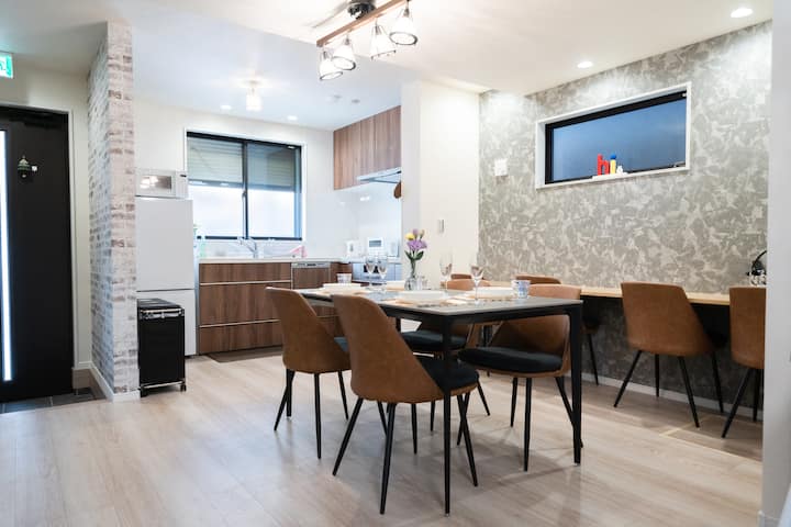 东京晴空塔景观独栋整租｜车站2分钟｜4卧7床｜3厕所2浴室｜直达成田羽田机场｜110m²｜10人可 - Ueno