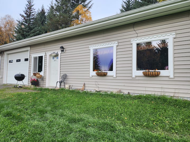 The Crane's Nest: A Sweet Cozy Cottage In Homer - Homer, AK