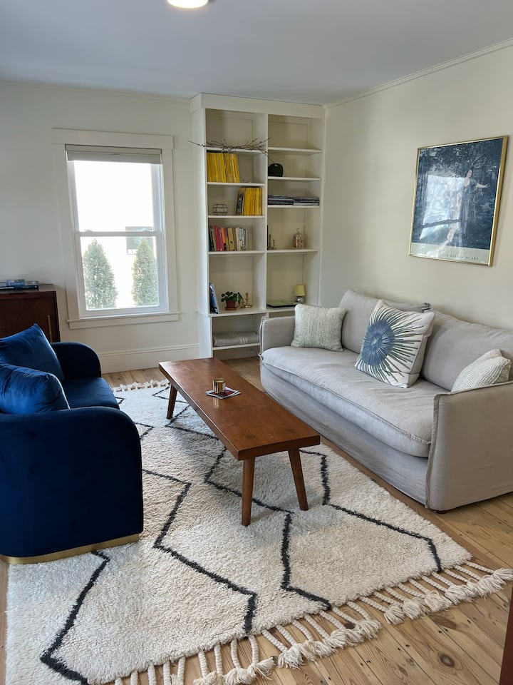 Sunny Village Townhouse - Camden, ME