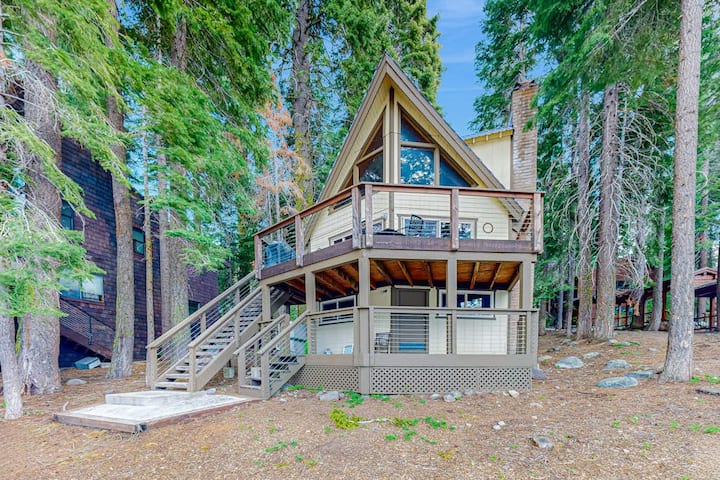 Superb Lakefront Home With Mountain & Lake Views, - Donner Lake, CA