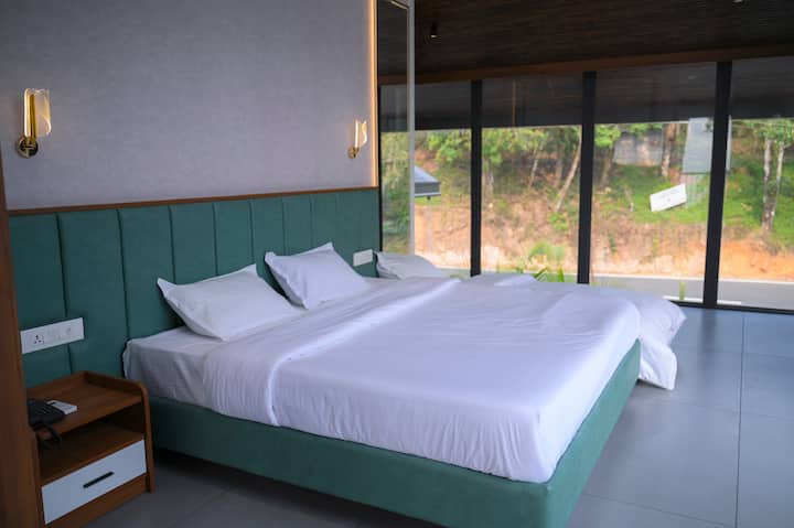 Velora's Signature Room- Our Most Luxurious Room. - Gudalur