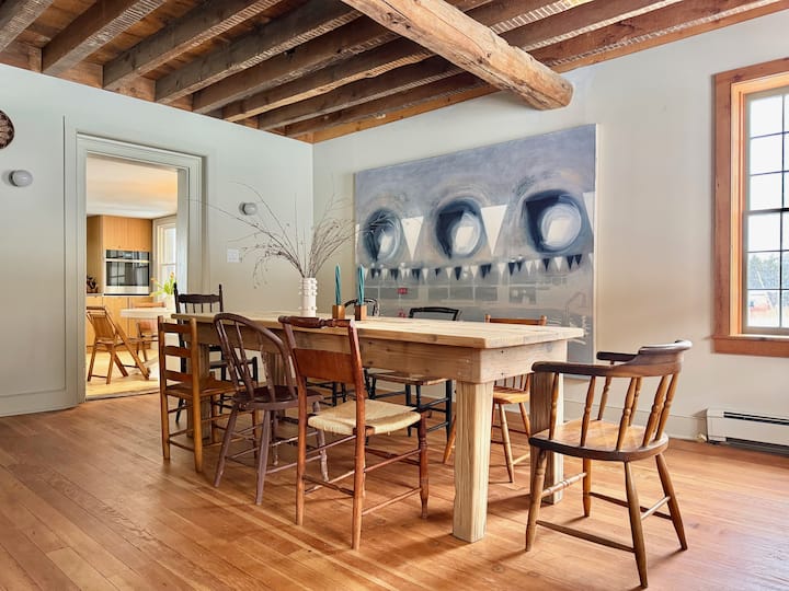 Flats Ridge Farmhouse | Catskill Views + 5 Acres - Hudson, NY