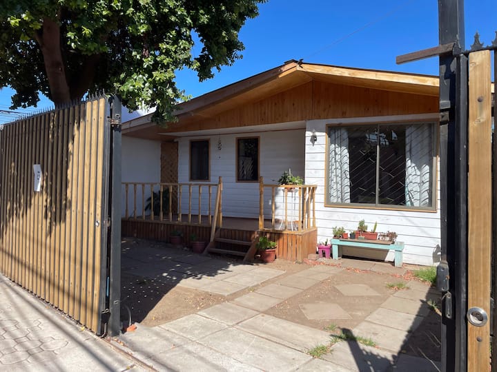 Acogedora Casa En Barrio Residencial De Llolleo - San Antonio