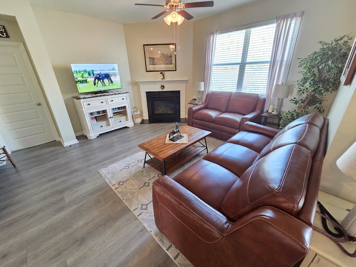 Aiken Cottage: Space+style+luxury+pool Access - Aiken, SC