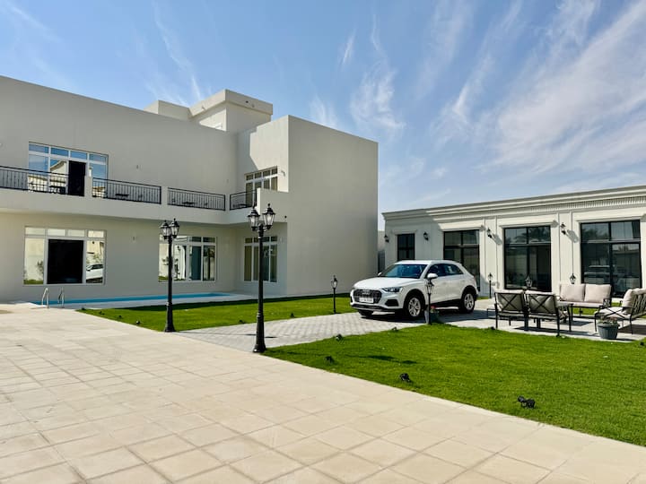 5br Family Pool Villa | Garden & Outdoor Majlis - Qatar