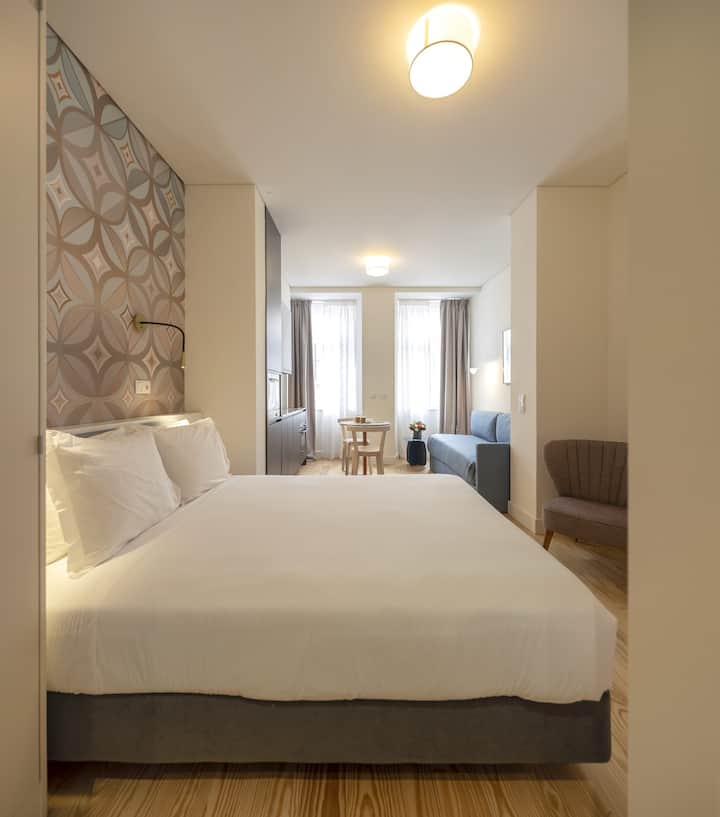 Lsa Satos | Superior Studio - Lisbon