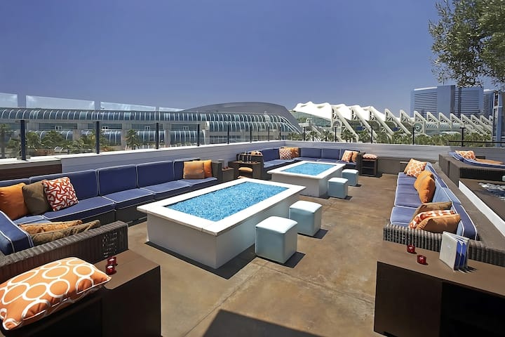 4 Suites At Hard Rock Hotel San Diego! - San Diego, CA