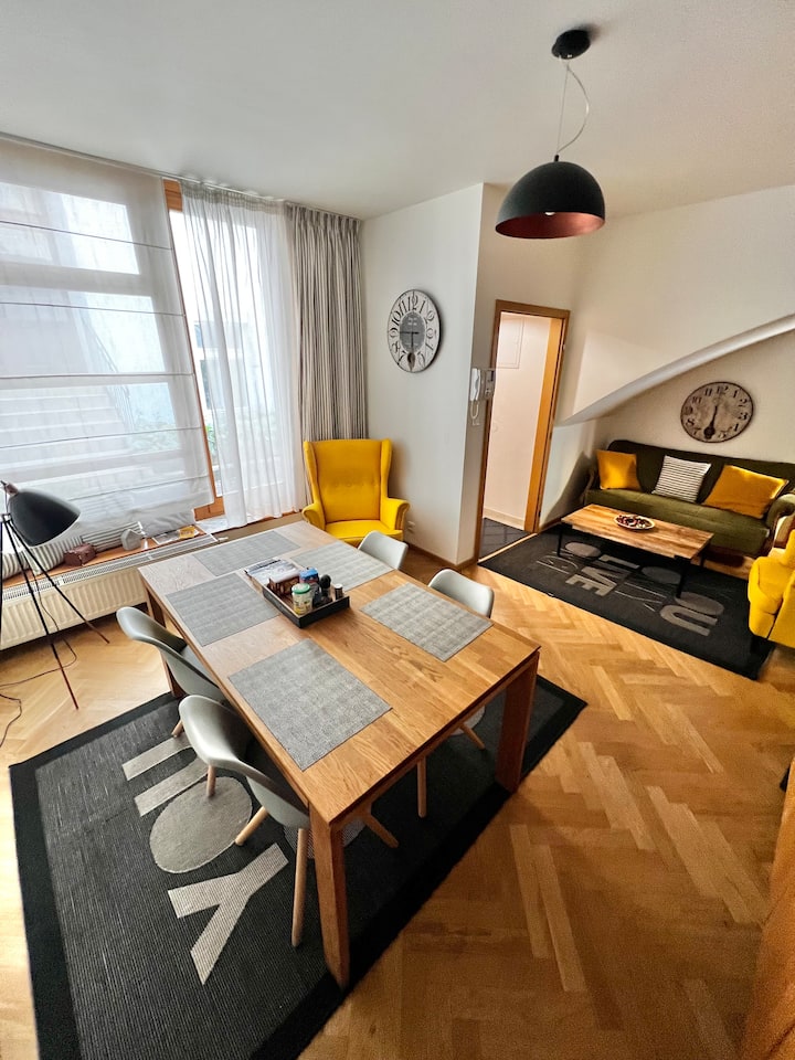 Domira - Old Town Apt. With Terrace & Parking - Prague
