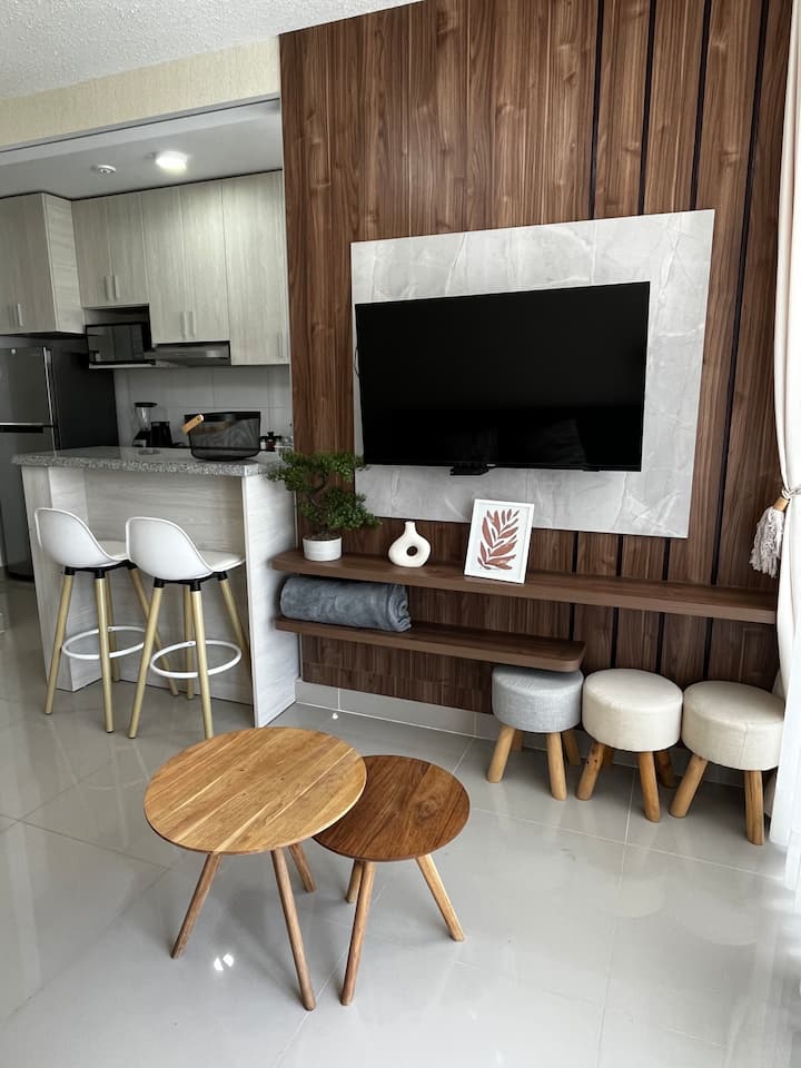 Agradable Depa | Cochera, Piscina, Terraza, 3 Hab. - Piura