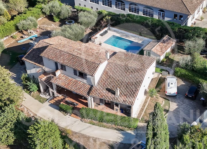 Paisible Villa Provençal Pour Un Séjour Unique - Grasse