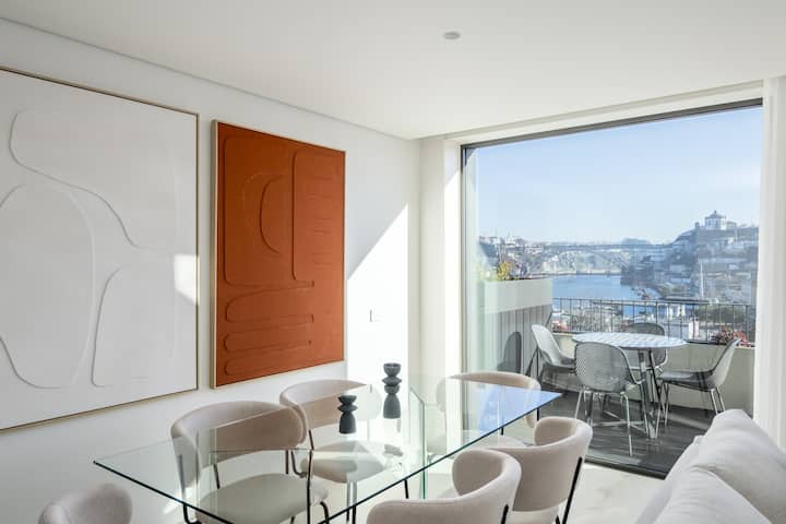 Luxury Douro Views | 2 Balconies, Pool & Gym - Vila Nova de Gaia