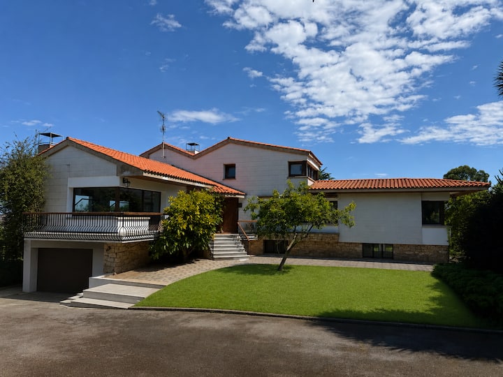 Villa Verde · Hórreo · Finca Privada · 16 Persona - Gijón