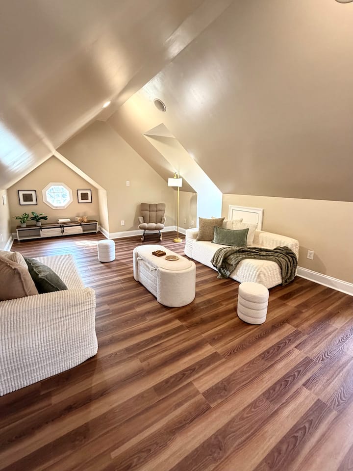 Spacious 4br Home W/ Relaxing Loft In Snellville. - Snellville, GA