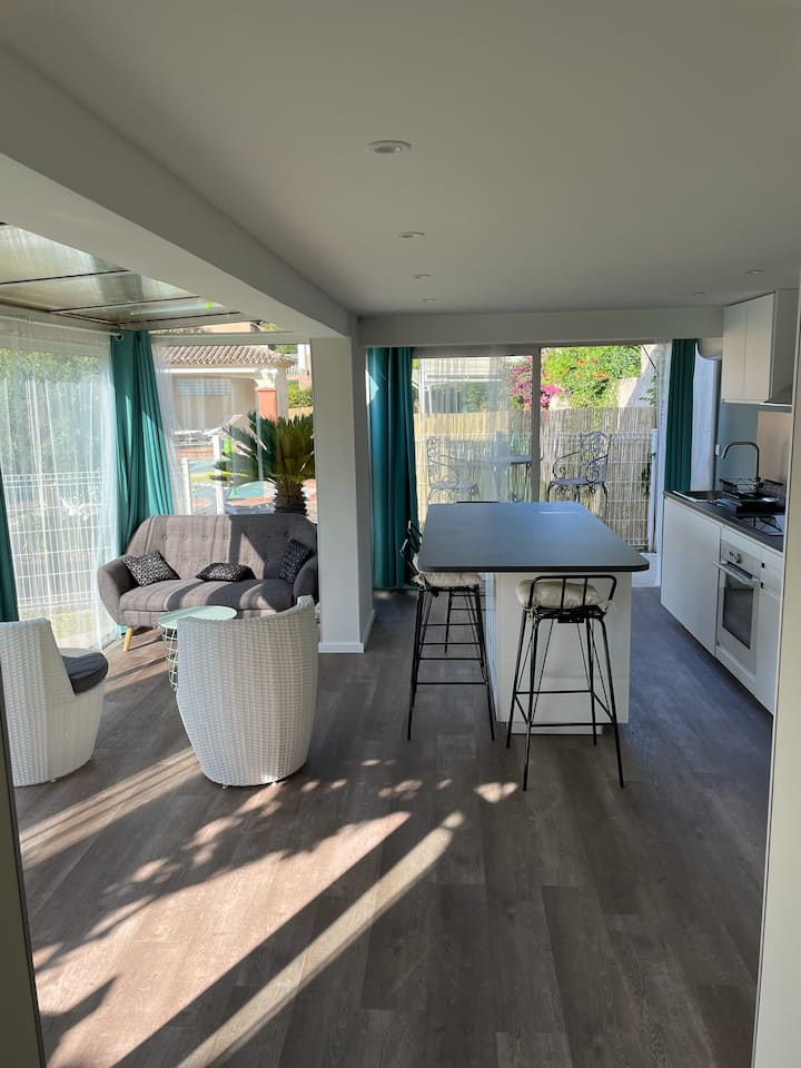 Appartement 2 Personnes Avec Piscine. - Île du Levant