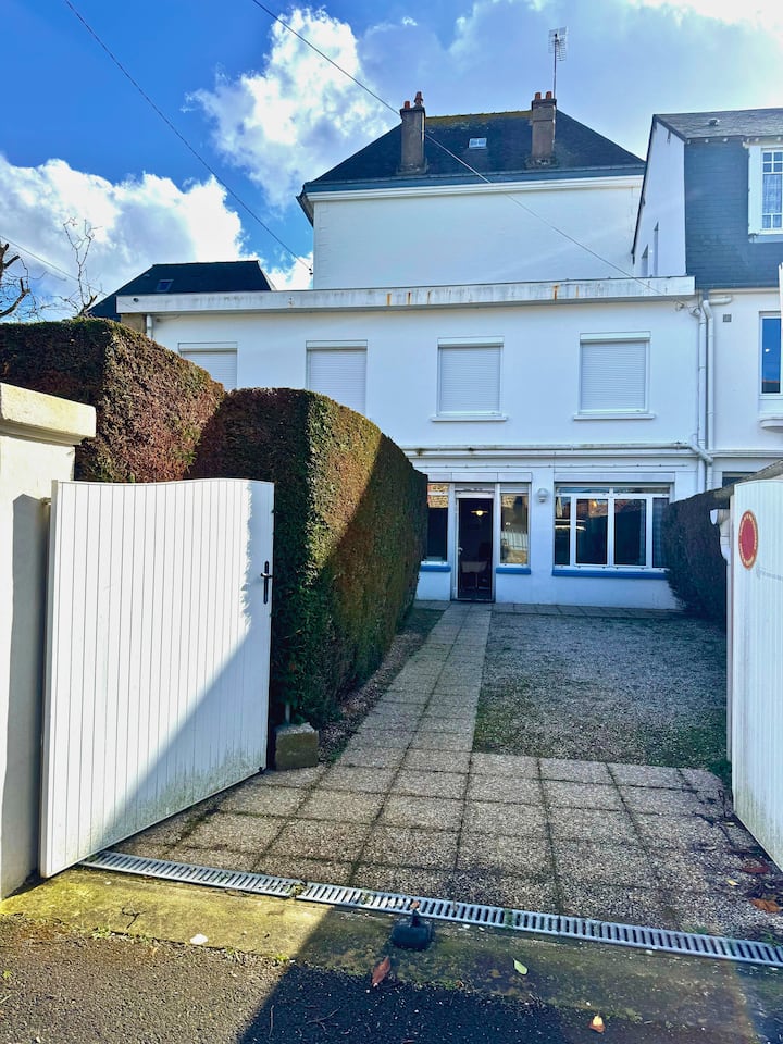 Appartement Vintage En Bord De Mer – St Lunaire - Dinard