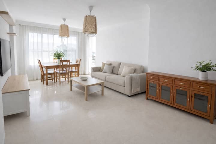 Teatinos Málaga - Premium Family Residence 4 Br - Málaga