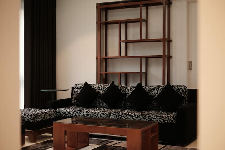 Lakeview Luxury 2br | Bathtub | Near Old Quarter - China