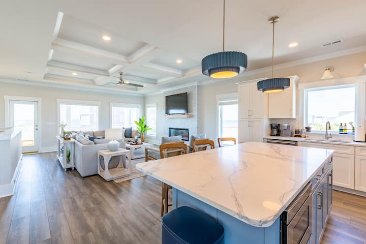 Furry Friends Welcome I Arcade Games I New House - Oak Island, NC