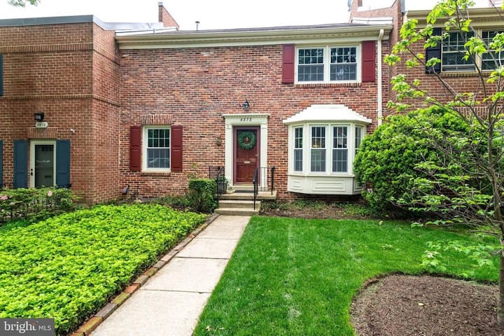 Hidden Gem In Springfield | Near Washington Dc - Fairfax, VA