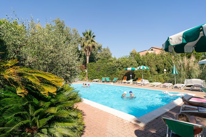 Villa Paola Loano Apartment Pool - Loano