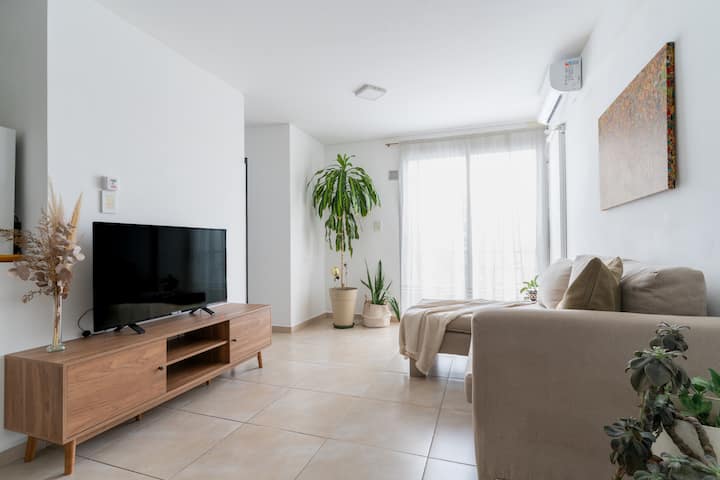 Quiet And Bright Apartment In General Paz - 코르도바