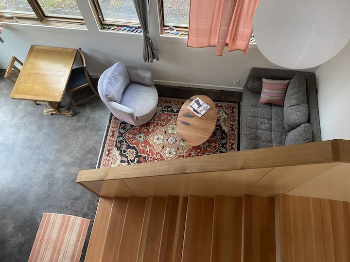 Lofted Lit Downtown White Salmon Getaway - White Salmon, WA