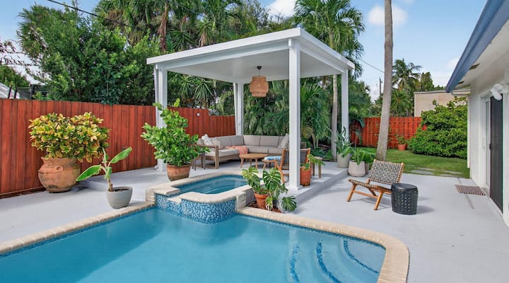 Designer Delray Oasis: Pool + Near Atlantic Ave - Delray Beach, FL