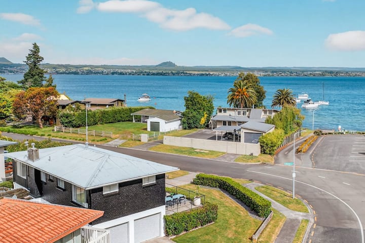 Boat Ramp House - Lake Taupo
