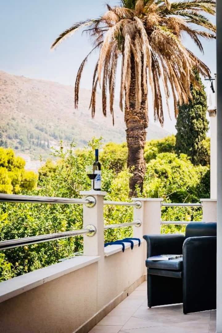 Cozy Apartments-3 Minutes From Beach, Balconies - Dubrovnik