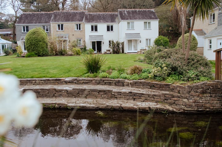 2 Bed In Beautiful Gardens - Pool & Tennis Court. - Falmouth