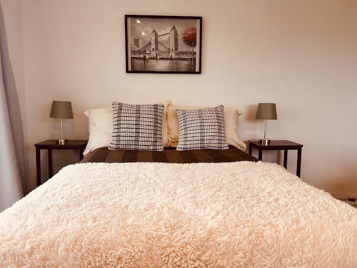 Follies Studio - Dungarvan