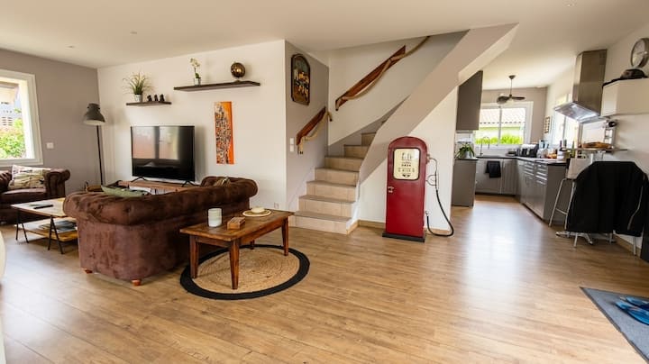 Maison 148m² • 4ch • 3 Sde • Terrasse & Bar - Biganos
