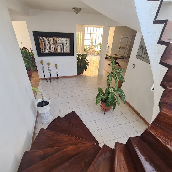 Casa Ambar| Espaciosa | 8 Min Centro - San Miguel de Allende