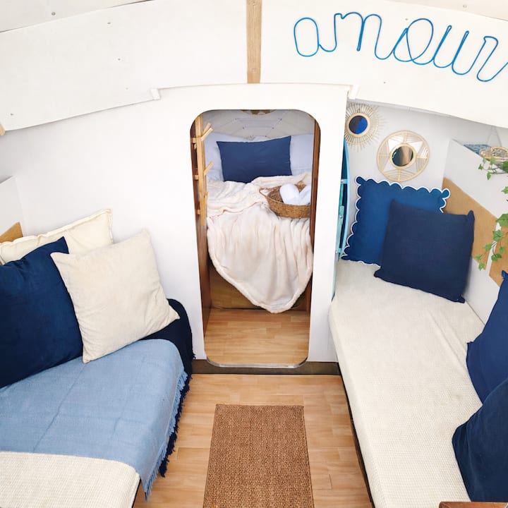 Voilier Cosy Au Port, Séjour Insolite Sur L’eau ! - Courseulles-sur-Mer