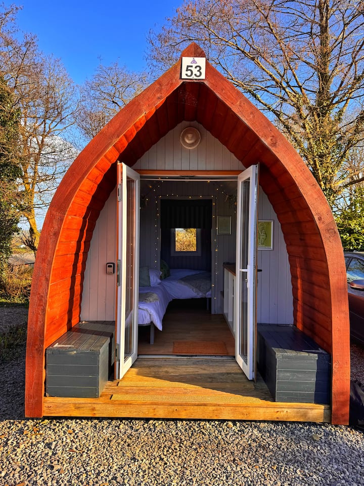 Little Green Glamping Pod - Amroth
