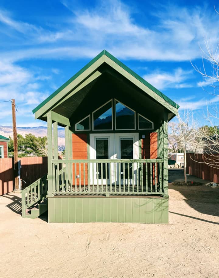 Sierra Vista Loft Cabin - Lone Pine, CA