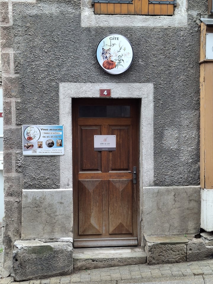 Gîte Le Lys. Appartement 1er éTage. - Saugues
