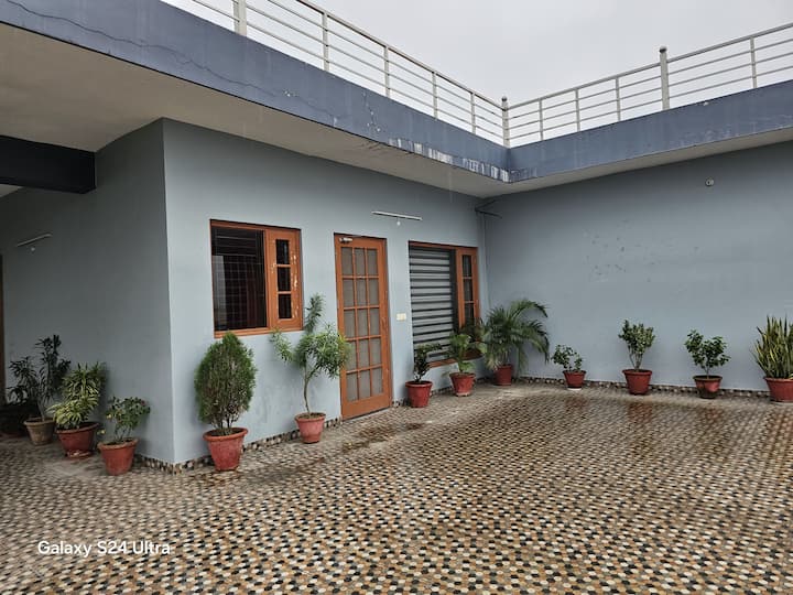 A Huge 4bhk Plus Haldwani' S Pride Manshion - Haldwani