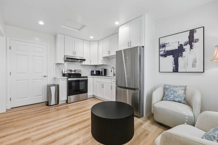 Brand New 2br Guest House In Upland | Monthly Stay - Claremont, CA